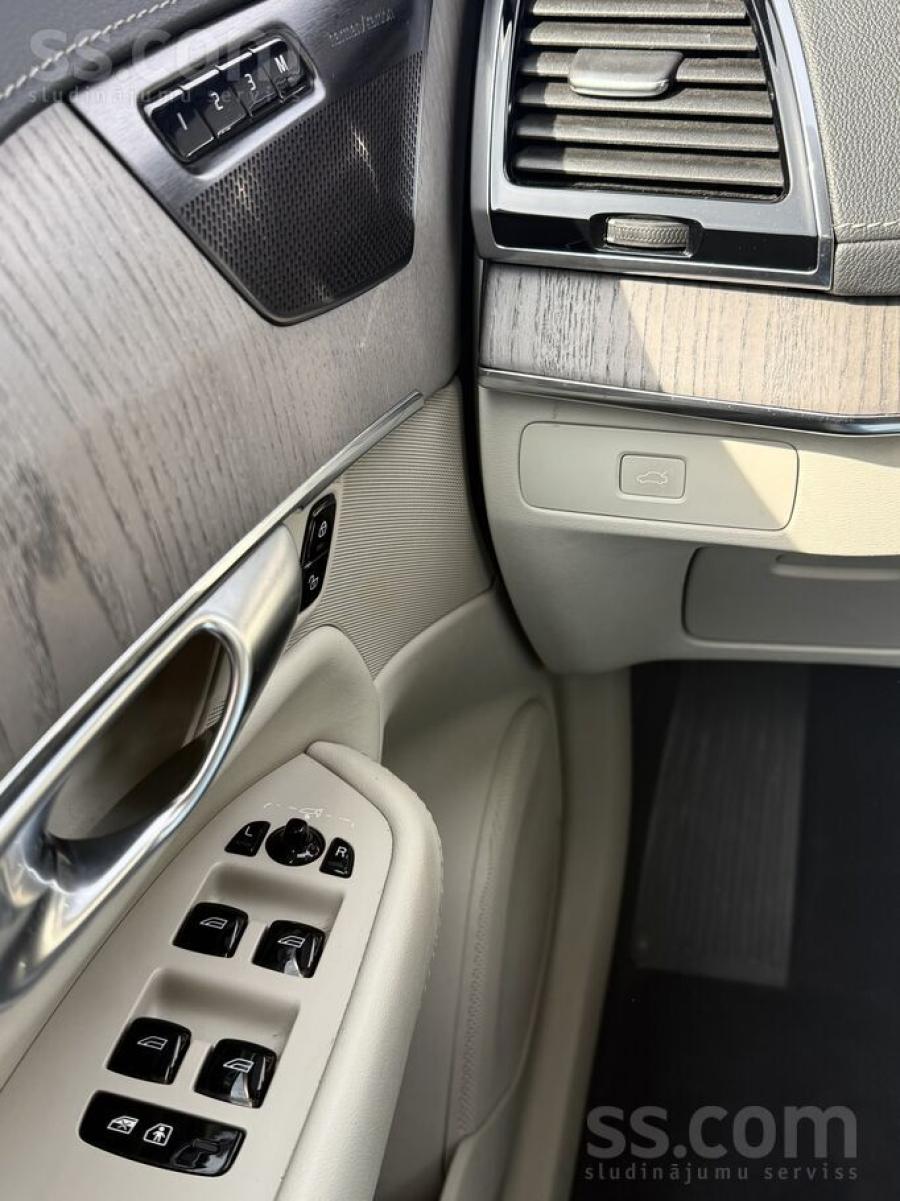 Brūns Volvo XC90 2023 Rīga, ar dzinēja tilpumu 2.00 L un nobraukumu 0 tūkst. km par 43000 €, foto 7 vietnē AUTOMOTO.COM.LV