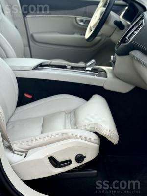 Brūns Volvo XC90 2023 Rīga, ar dzinēja tilpumu 2.00 L un nobraukumu 0 tūkst. km par 43000 €, foto 8 vietnē AUTOMOTO.COM.LV