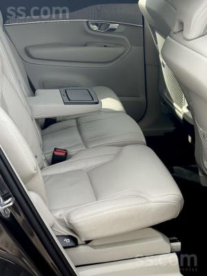 Brūns Volvo XC90 2023 Rīga, ar dzinēja tilpumu 2.00 L un nobraukumu 0 tūkst. km par 43000 €, foto 13 vietnē AUTOMOTO.COM.LV