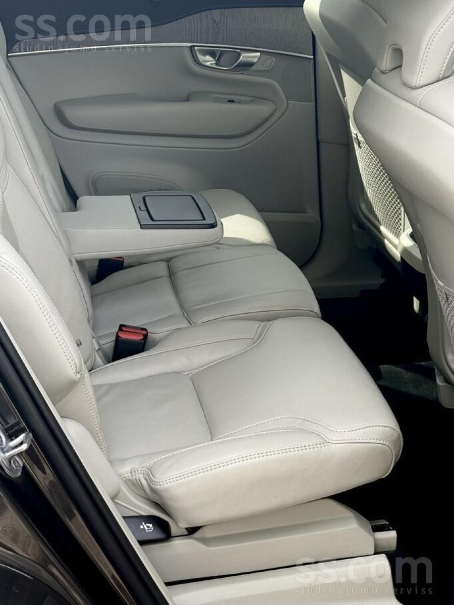 Brūns Volvo XC90 2023 Rīga, ar dzinēja tilpumu 2.00 L un nobraukumu 0 tūkst. km par 43000 €, foto 13 vietnē AUTOMOTO.COM.LV
