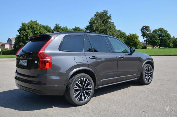 Brūns Volvo XC90 2023 Klaipėda, ar dzinēja tilpumu 1.97 L un nobraukumu 45 tūkst. km par 54500 €, foto 5 vietnē AUTOMOTO.COM.LV