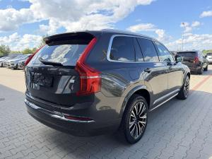 Brown Volvo XC90 2023 in Siauliai, with an engine capacity of 1.97 L and mileage of 174 thousand km for 42990 €, photo 10 on AUTOMOTO.COM.LV