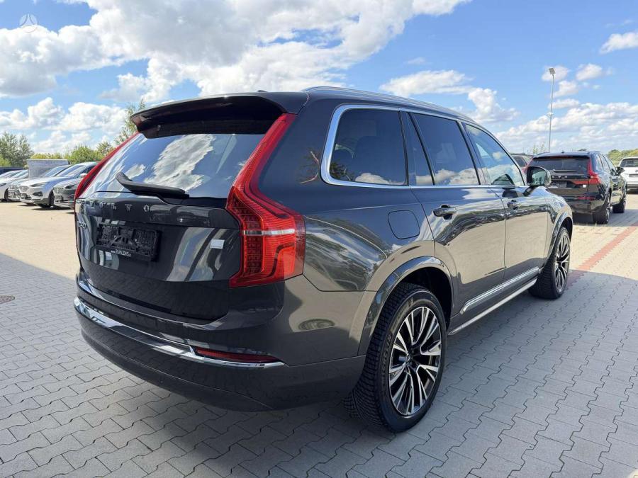Brown Volvo XC90 2023 in Siauliai, with an engine capacity of 1.97 L and mileage of 174 thousand km for 42990 €, photo 10 on AUTOMOTO.COM.LV