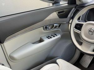 Brown Volvo XC90 2023 in Siauliai, with an engine capacity of 1.97 L and mileage of 174 thousand km for 42990 €, photo 18 on AUTOMOTO.COM.LV