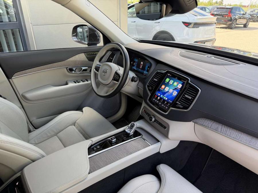 Brown Volvo XC90 2023 in Siauliai, with an engine capacity of 1.97 L and mileage of 174 thousand km for 42990 €, photo 27 on AUTOMOTO.COM.LV