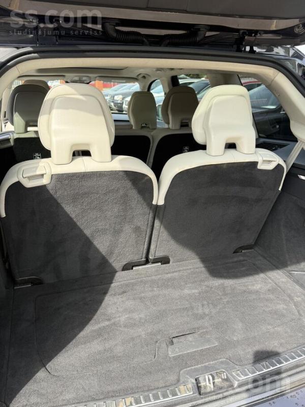 Brown Volvo XC90 2023 in Riga, with an engine capacity of 2.00 L and mileage of 0 thousand km for 41500 €, photo 11 on AUTOMOTO.COM.LV