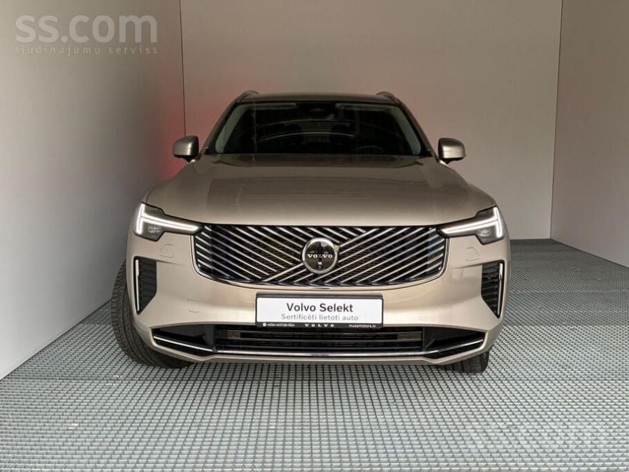 Brown Volvo XC90 2025 in Riga, with an engine capacity of 2.00 L and mileage of 28 thousand km for 59990 €, photo 3 on AUTOMOTO.COM.LV