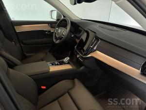 Brown Volvo XC90 2025 in Riga, with an engine capacity of 2.00 L and mileage of 28 thousand km for 59990 €, photo 16 on AUTOMOTO.COM.LV