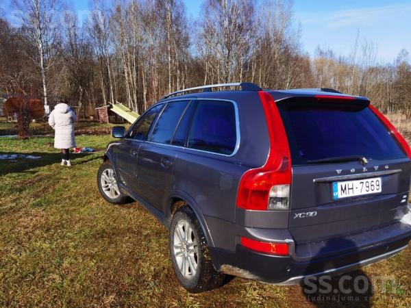 Brūns Volvo XC90 2006 Cēsis, ar dzinēja tilpumu 2.40 L un nobraukumu 518 tūkst. km par 3300 €, foto 3 vietnē AUTOMOTO.COM.LV