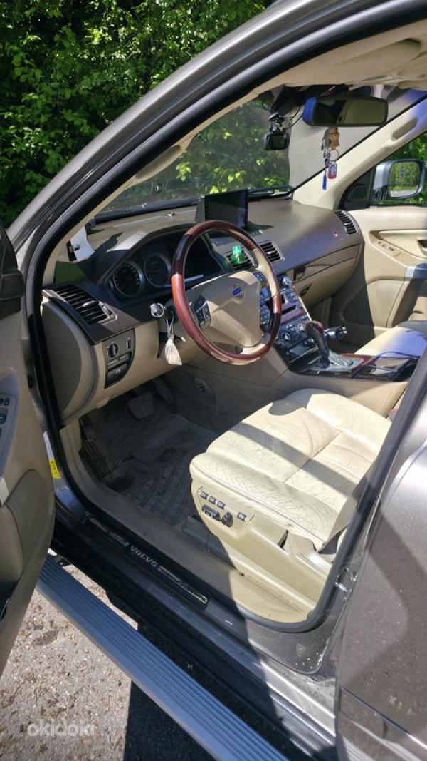 Brūns Volvo XC90 2007 Pērnava, ar dzinēja tilpumu 0.14 L un nobraukumu 392 tūkst. km par 6000 €, foto 9 vietnē AUTOMOTO.COM.LV