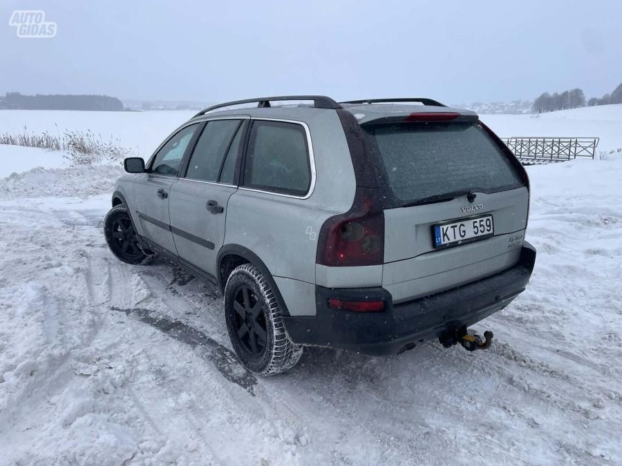 Volvo XC90 2003 in Telschi, with an engine capacity of 2.50 L and mileage of 280 thousand km for 2650 €, photo 6 on AUTOMOTO.COM.LV