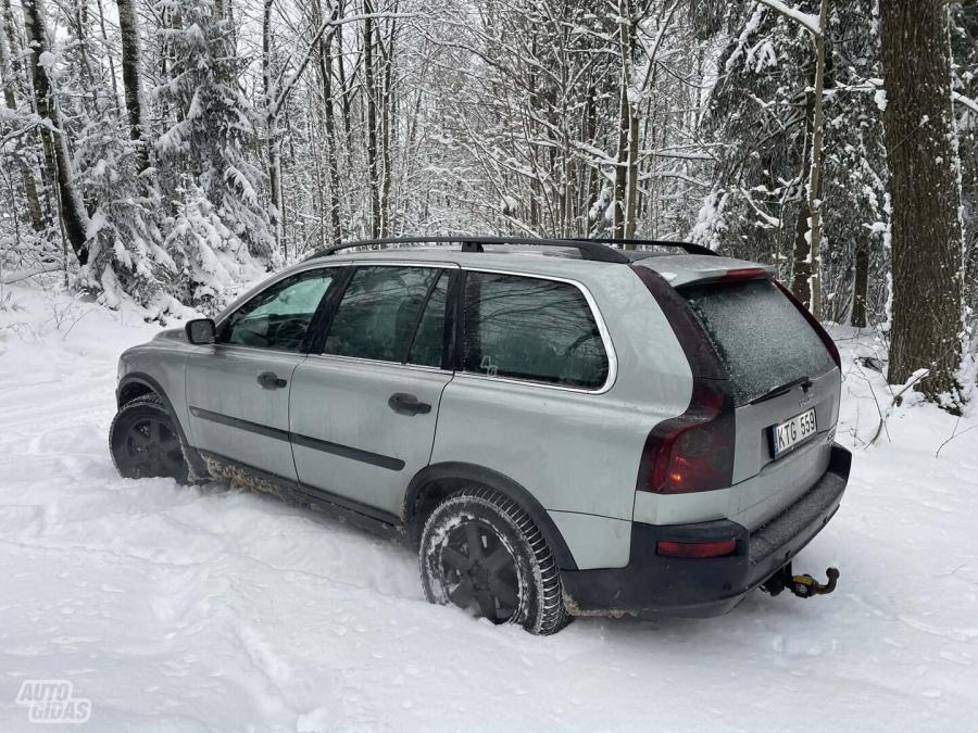 Volvo XC90 2003 in Telschi, with an engine capacity of 2.50 L and mileage of 280 thousand km for 2650 €, photo 8 on AUTOMOTO.COM.LV