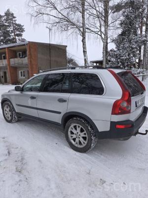 Volvo XC90 2003 in Valka, with an engine capacity of 2.40 L and mileage of 464 thousand km for 1950 €, photo 4 on AUTOMOTO.COM.LV