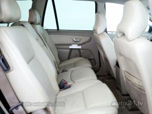 Volvo XC90 2003 in Tallinn, with an engine capacity of 2.40 L and mileage of 425 thousand km for 2499 €, photo 7 on AUTOMOTO.COM.LV