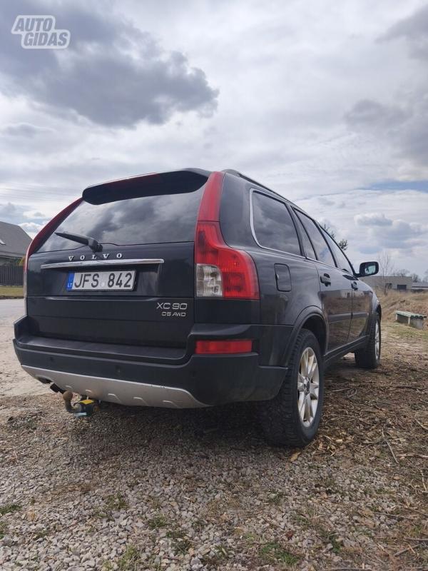Volvo XC90 2003 in Siauliai, with an engine capacity of 2.40 L and mileage of 480 thousand km for 2400 €, photo 1 on AUTOMOTO.COM.LV