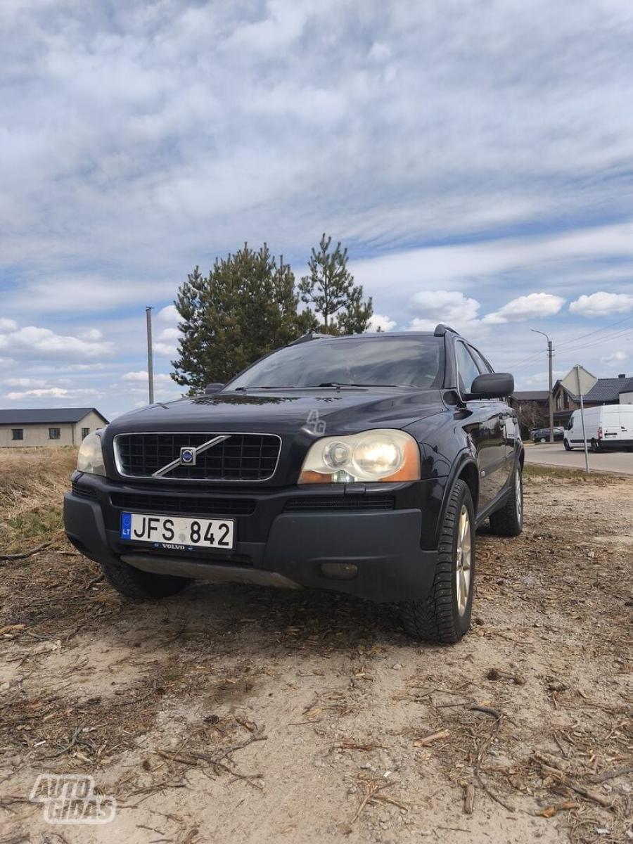 Volvo XC90 2003 in Siauliai, with an engine capacity of 2.40 L and mileage of 480 thousand km for 2400 €, photo 3 on AUTOMOTO.COM.LV