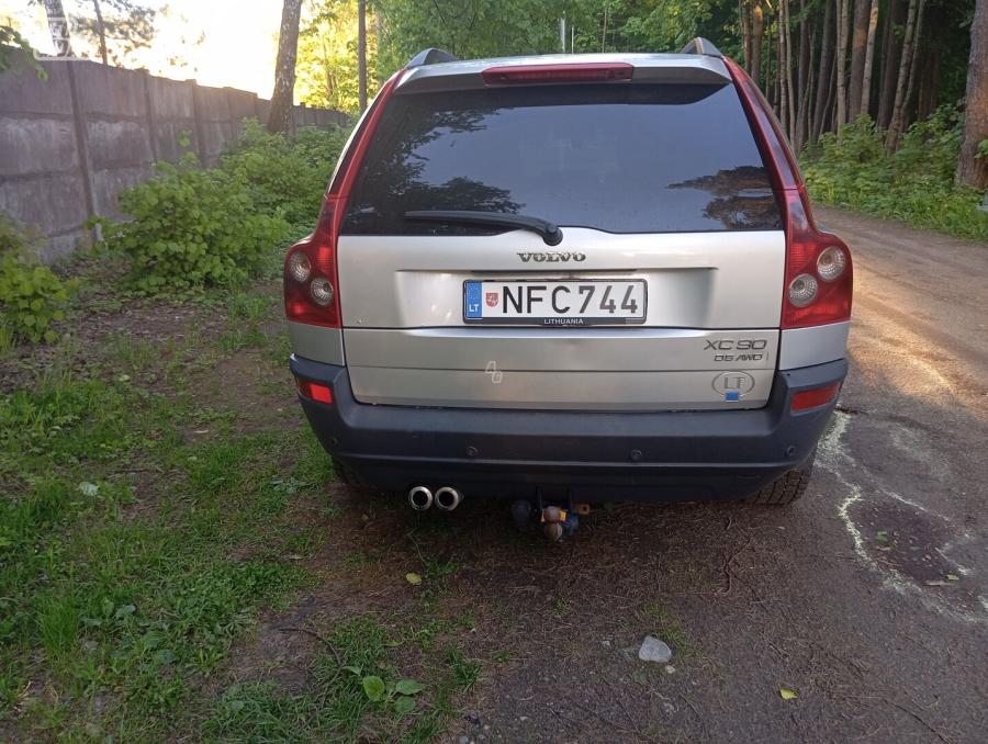 Volvo XC90 2003 Viļņa, ar dzinēja tilpumu 2.40 L un nobraukumu 455 tūkst. km par 2300 €, foto 5 vietnē AUTOMOTO.COM.LV