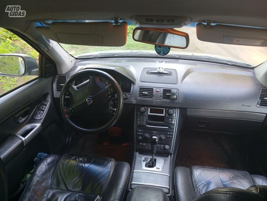 Volvo XC90 2003 Viļņa, ar dzinēja tilpumu 2.40 L un nobraukumu 455 tūkst. km par 2300 €, foto 7 vietnē AUTOMOTO.COM.LV