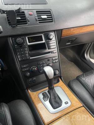 Volvo XC90 2003 Rīga, ar dzinēja tilpumu 2.40 L un nobraukumu 369 tūkst. km par 3200 €, foto 9 vietnē AUTOMOTO.COM.LV