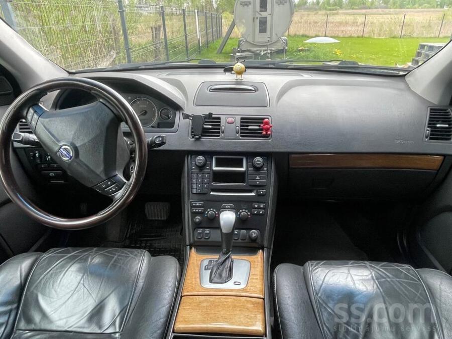 Volvo XC90 2003 Rīga, ar dzinēja tilpumu 2.40 L un nobraukumu 369 tūkst. km par 3200 €, foto 10 vietnē AUTOMOTO.COM.LV