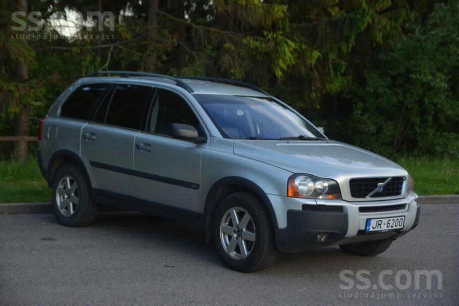 Volvo XC90 2003 in Riga, with an engine capacity of 2.40 L and mileage of 351 thousand km for 2600 €, photo 5 on AUTOMOTO.COM.LV