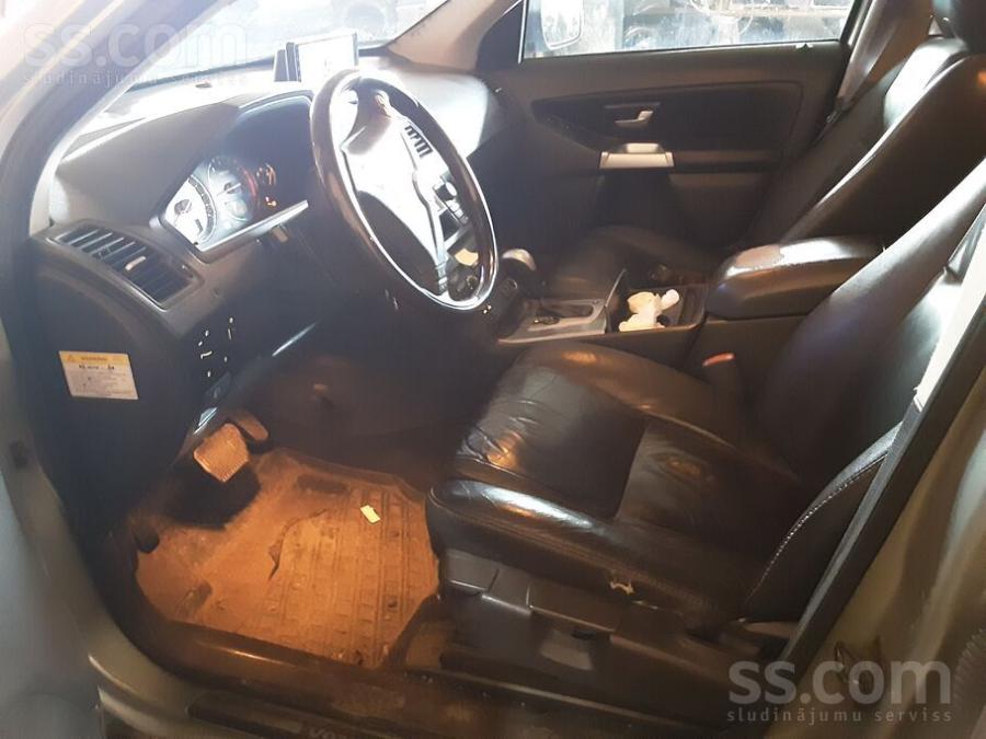 Volvo XC90 2003 Balvi, ar dzinēja tilpumu 2.50 L un nobraukumu 278 tūkst. km par 2150 €, foto 4 vietnē AUTOMOTO.COM.LV