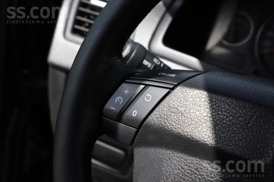 Volvo XC90 2003 Tukums, ar dzinēja tilpumu 2.40 L un nobraukumu 349 tūkst. km par 4400 €, foto 13 vietnē AUTOMOTO.COM.LV