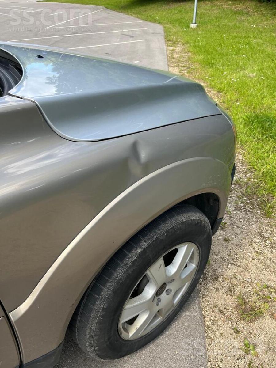 Volvo XC90 2003 Alūksne, ar dzinēja tilpumu 2.40 L un nobraukumu 363 tūkst. km par 3300 €, foto 7 vietnē AUTOMOTO.COM.LV