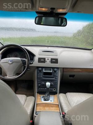 Volvo XC90 2003 Alūksne, ar dzinēja tilpumu 2.40 L un nobraukumu 363 tūkst. km par 3300 €, foto 10 vietnē AUTOMOTO.COM.LV