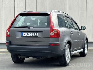 Volvo XC90 2003 Rīga, ar dzinēja tilpumu 2.50 L un nobraukumu 318 tūkst. km par 2950 €, foto 4 vietnē AUTOMOTO.COM.LV