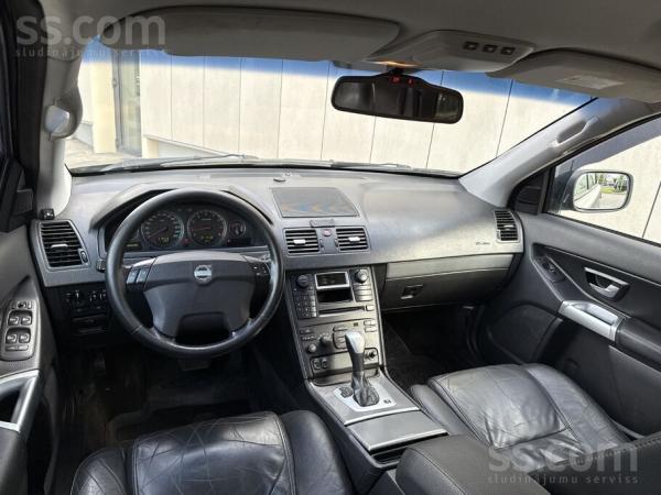 Volvo XC90 2003 in Riga, with an engine capacity of 2.50 L and mileage of 318 thousand km for 2950 €, photo 10 on AUTOMOTO.COM.LV