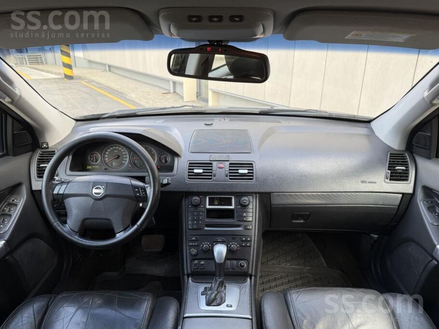 Volvo XC90 2003 Rīga, ar dzinēja tilpumu 2.50 L un nobraukumu 318 tūkst. km par 2950 €, foto 13 vietnē AUTOMOTO.COM.LV