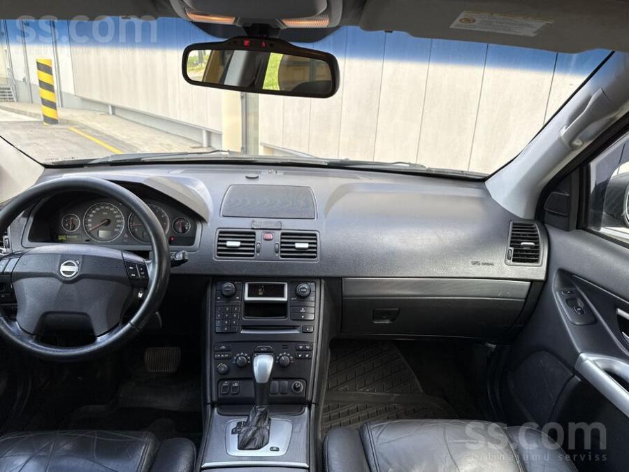 Volvo XC90 2003 Rīga, ar dzinēja tilpumu 2.50 L un nobraukumu 318 tūkst. km par 2950 €, foto 14 vietnē AUTOMOTO.COM.LV