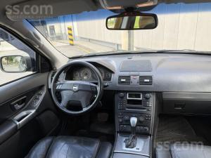 Volvo XC90 2003 Rīga, ar dzinēja tilpumu 2.50 L un nobraukumu 318 tūkst. km par 2950 €, foto 15 vietnē AUTOMOTO.COM.LV