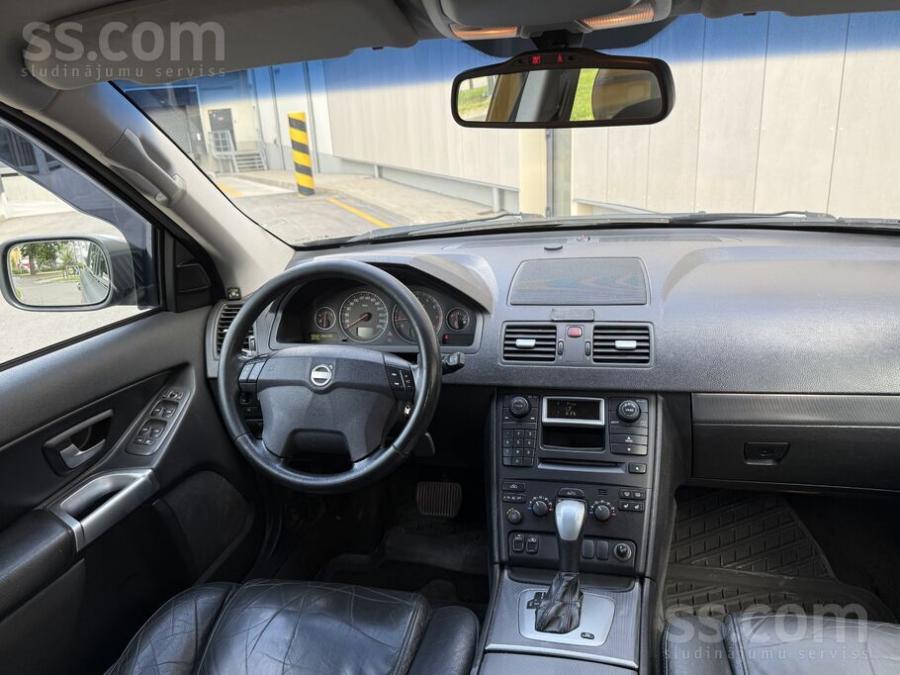 Volvo XC90 2003 Rīga, ar dzinēja tilpumu 2.50 L un nobraukumu 318 tūkst. km par 2950 €, foto 15 vietnē AUTOMOTO.COM.LV