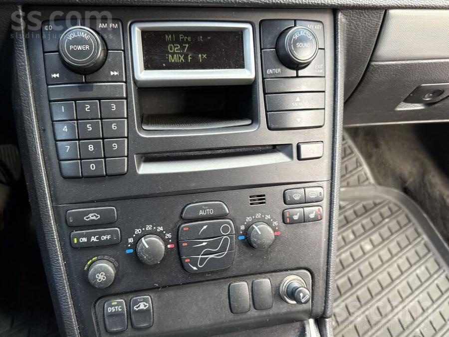 Volvo XC90 2003 Rīga, ar dzinēja tilpumu 2.50 L un nobraukumu 318 tūkst. km par 2950 €, foto 19 vietnē AUTOMOTO.COM.LV