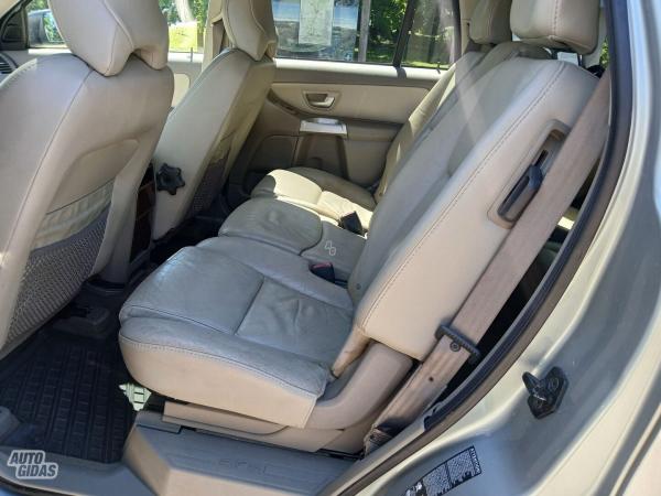 Volvo XC90 2003 Klaipėda, ar dzinēja tilpumu 2.50 L un nobraukumu 261 tūkst. km par 2500 €, foto 10 vietnē AUTOMOTO.COM.LV