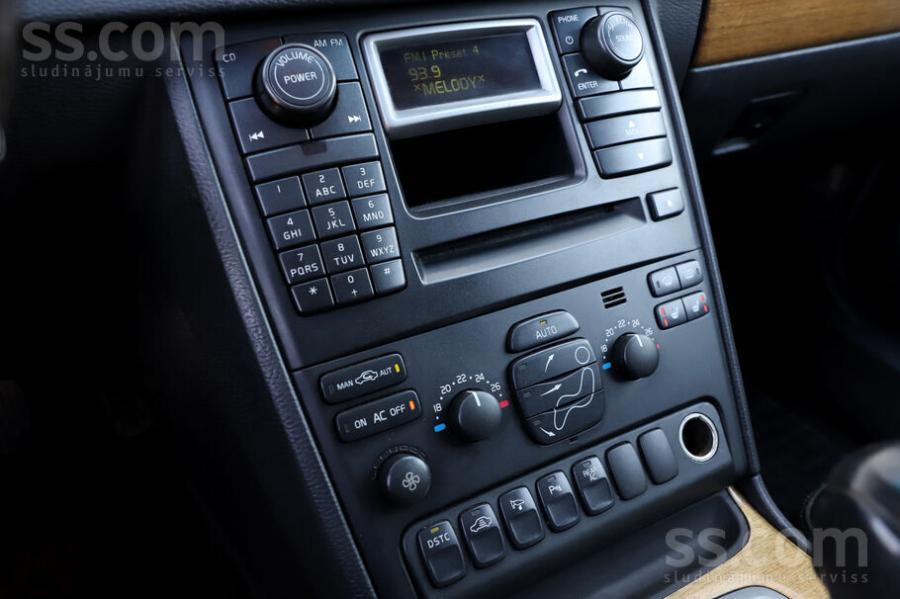 Volvo XC90 2003 Tukums, ar dzinēja tilpumu 2.40 L un nobraukumu 263 tūkst. km par 4450 €, foto 9 vietnē AUTOMOTO.COM.LV