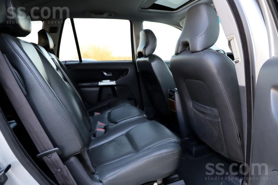 Volvo XC90 2003 Tukums, ar dzinēja tilpumu 2.40 L un nobraukumu 263 tūkst. km par 4450 €, foto 12 vietnē AUTOMOTO.COM.LV