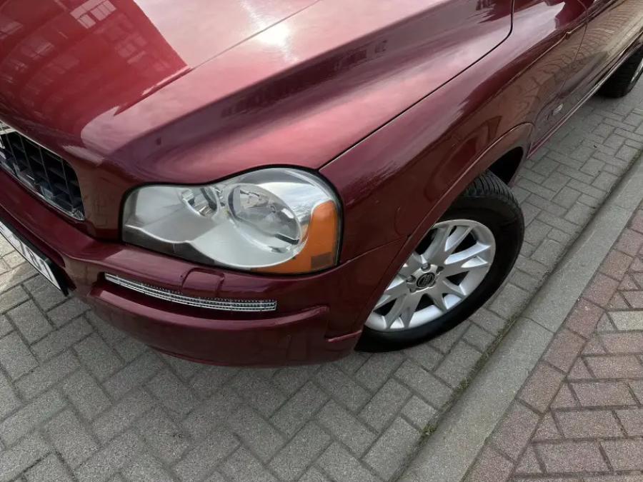 Volvo XC90 2003 in Riga, with an engine capacity of 2.40 L and mileage of 316 thousand km for 3990 €, photo 3 on AUTOMOTO.COM.LV
