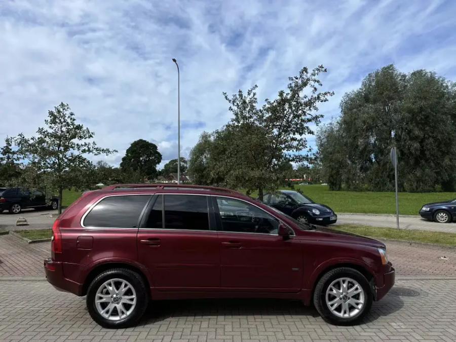 Volvo XC90 2003 in Riga, with an engine capacity of 2.40 L and mileage of 316 thousand km for 3990 €, photo 13 on AUTOMOTO.COM.LV