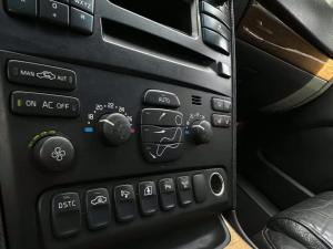 Volvo XC90 2003 in Riga, with an engine capacity of 2.40 L and mileage of 316 thousand km for 3990 €, photo 26 on AUTOMOTO.COM.LV