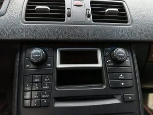 Volvo XC90 2003 in Riga, with an engine capacity of 2.40 L and mileage of 316 thousand km for 3990 €, photo 27 on AUTOMOTO.COM.LV