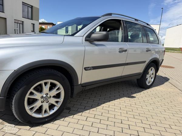 Volvo XC90 2003 Viļņa, ar dzinēja tilpumu 2.40 L un nobraukumu 370 tūkst. km par 2500 €, foto 3 vietnē AUTOMOTO.COM.LV