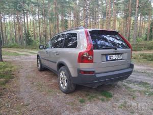 Volvo XC90 2003 Liepāja, ar dzinēja tilpumu 2.40 L un nobraukumu 300 tūkst. km par 2900 €, foto 3 vietnē AUTOMOTO.COM.LV