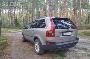 Volvo XC90 2003 in Liepaja, with an engine capacity of 2.40 L and mileage of 299 thousand km for 2750 €, photo 7 on AUTOMOTO.COM.LV