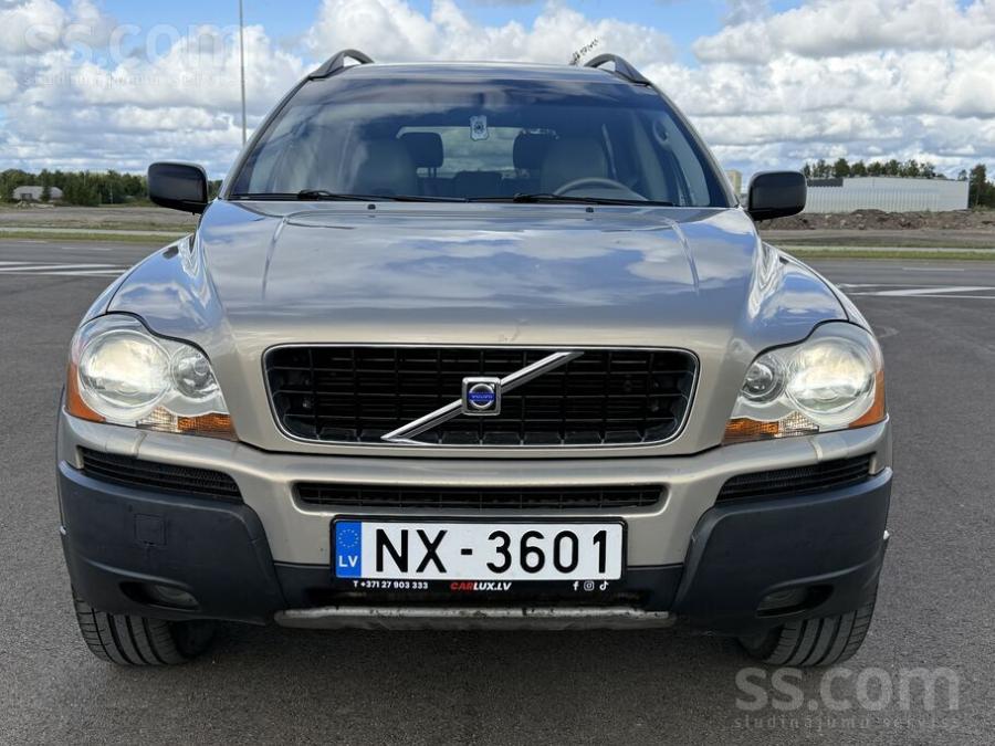 Volvo XC90 2003 Liepāja, ar dzinēja tilpumu 2.40 L un nobraukumu 300 tūkst. km par 3650 €, foto 8 vietnē AUTOMOTO.COM.LV