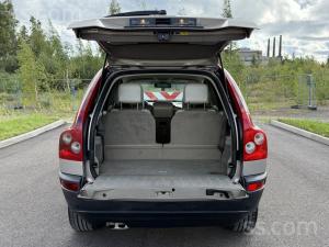 Volvo XC90 2003 Liepāja, ar dzinēja tilpumu 2.40 L un nobraukumu 300 tūkst. km par 3650 €, foto 10 vietnē AUTOMOTO.COM.LV