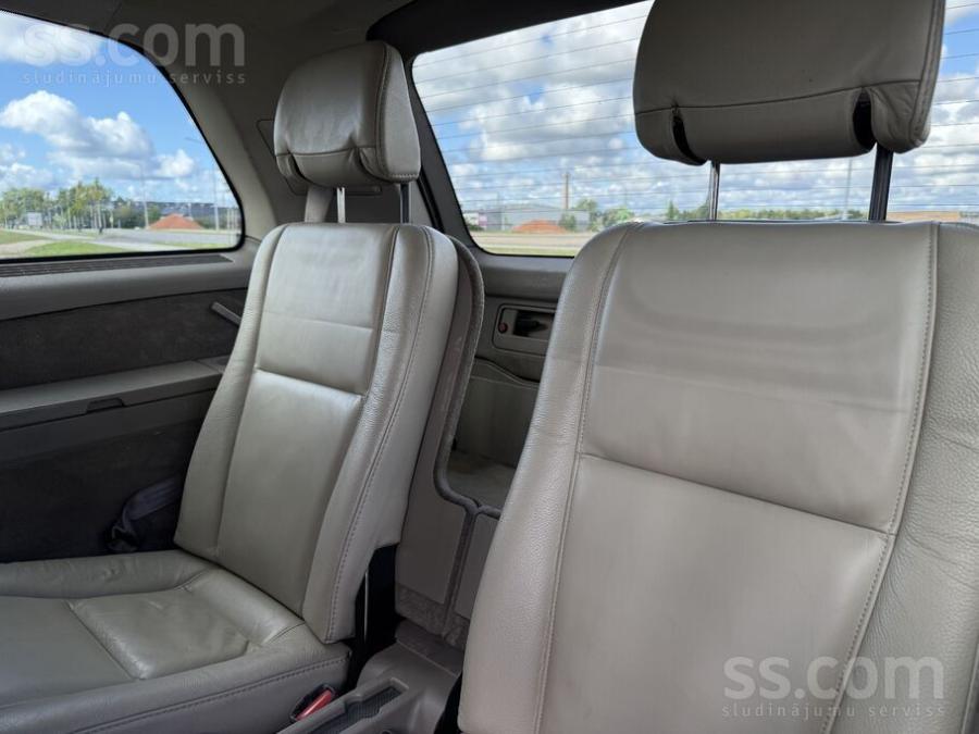 Volvo XC90 2003 Liepāja, ar dzinēja tilpumu 2.40 L un nobraukumu 300 tūkst. km par 3650 €, foto 14 vietnē AUTOMOTO.COM.LV