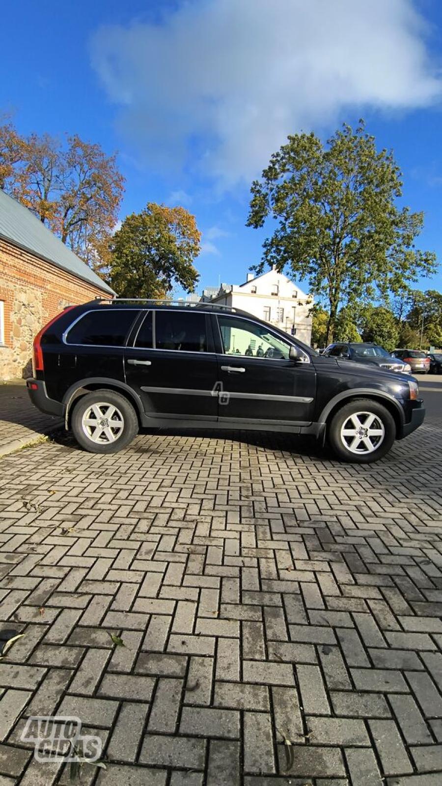 Volvo XC90 2003 in Kretinga, with an engine capacity of 2.50 L and mileage of 305 thousand km for 3300 €, photo 9 on AUTOMOTO.COM.LV